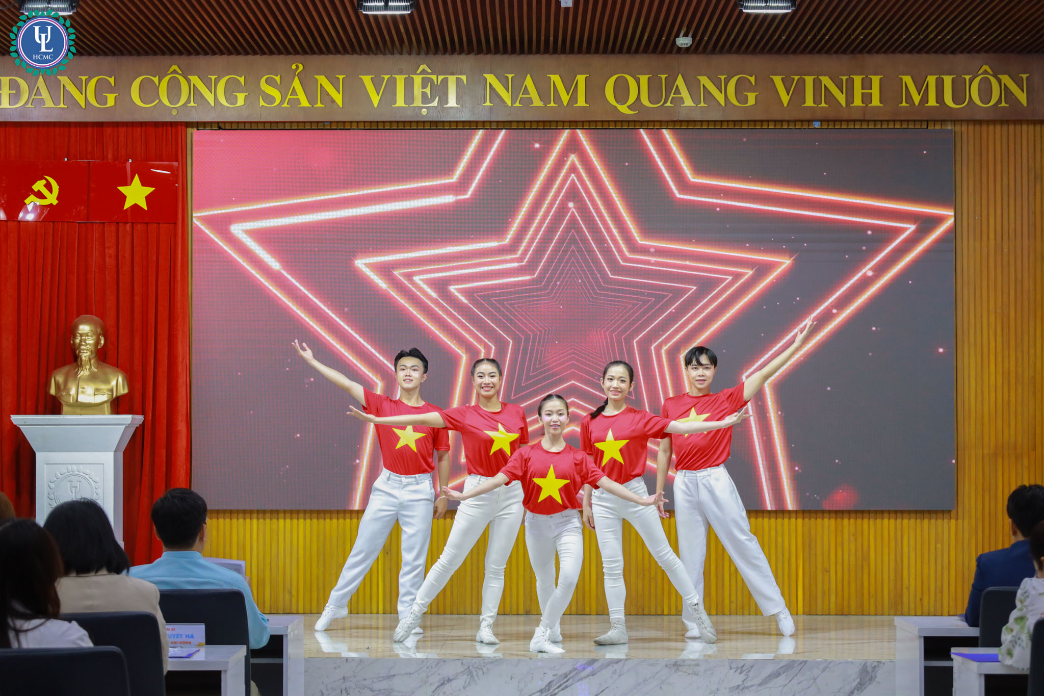 Trường Đại học Luật TP.HCM đăng cai tổ chức Vòng Bán kết Giải thưởng Sinh viên nghiên cứu khoa ...